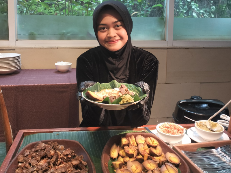 Nasi Gandul Jadi Menu Buka Puasa ter-Hits di Hotel Deka Surabaya ...